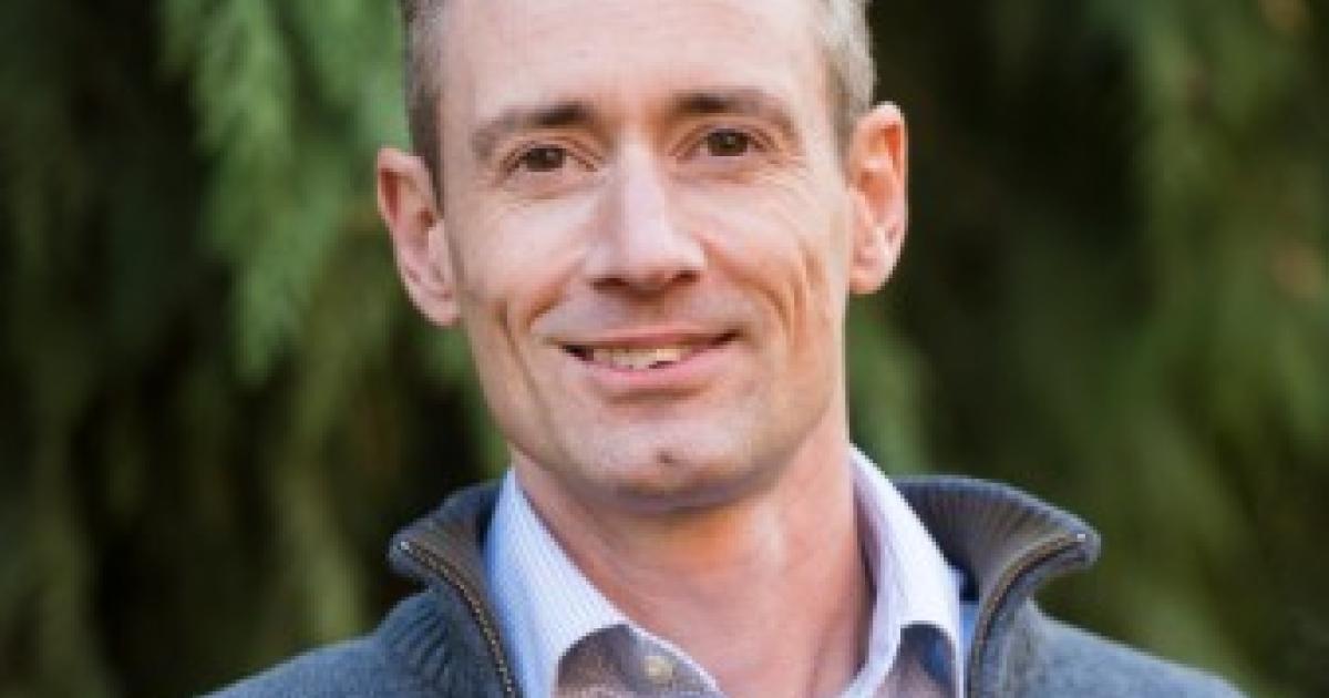 Building a legacy: Eric MacKender, ’00, is the first Honors College ...